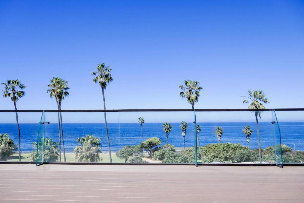 La Jolla Cove Suites, San Diego (updated prices 2025)