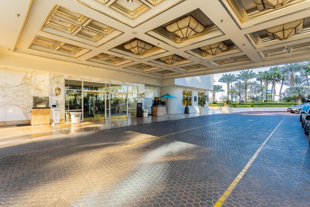 MGM Signature, Centrally Located, Strip Views NO RESORT FEE, Las Vegas ...