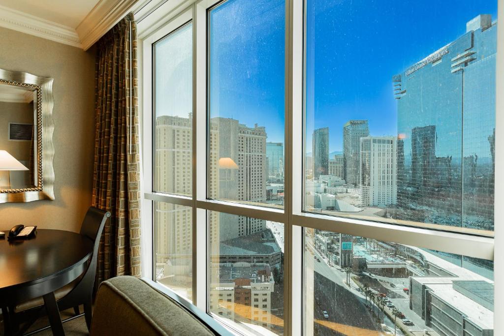 MGM Signature, Centrally Located, Strip Views NO RESORT FEE, Las Vegas ...