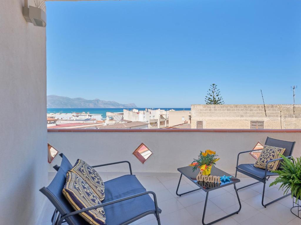 Ultimo Minuto in Onda Blu Last Minut ! Settembre in Appartamento ...