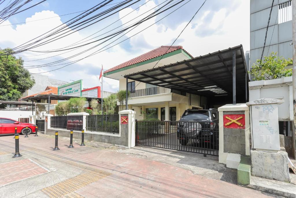 Urbanview Roemah Tebet by RedDoorz, Jakarta (updated prices 2026)