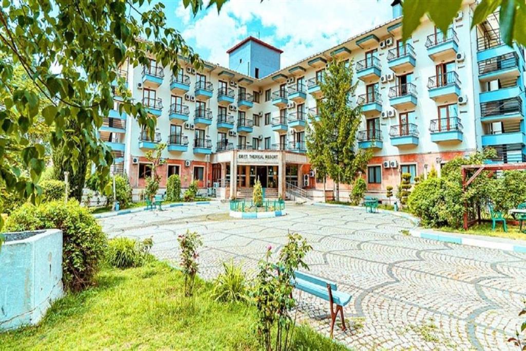 Golden Grass Thermal Resort, Emet (updated prices 2025)