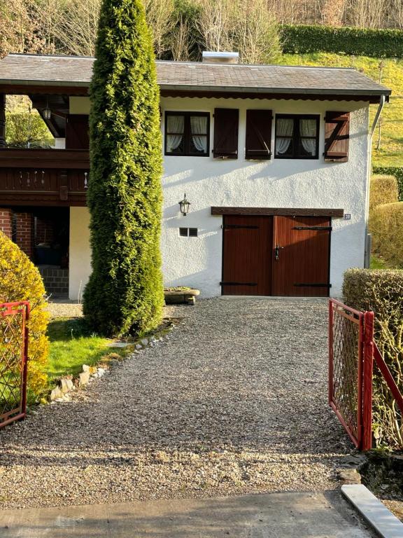 Trusties, Dirbach (updated prices 2026)