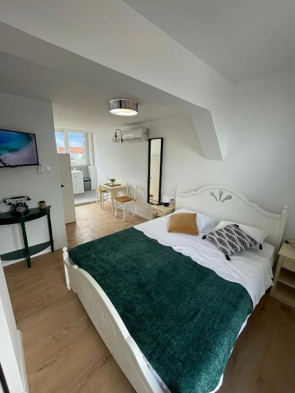 Rooftop studio 107, Zadar (precios actualizados 2025)