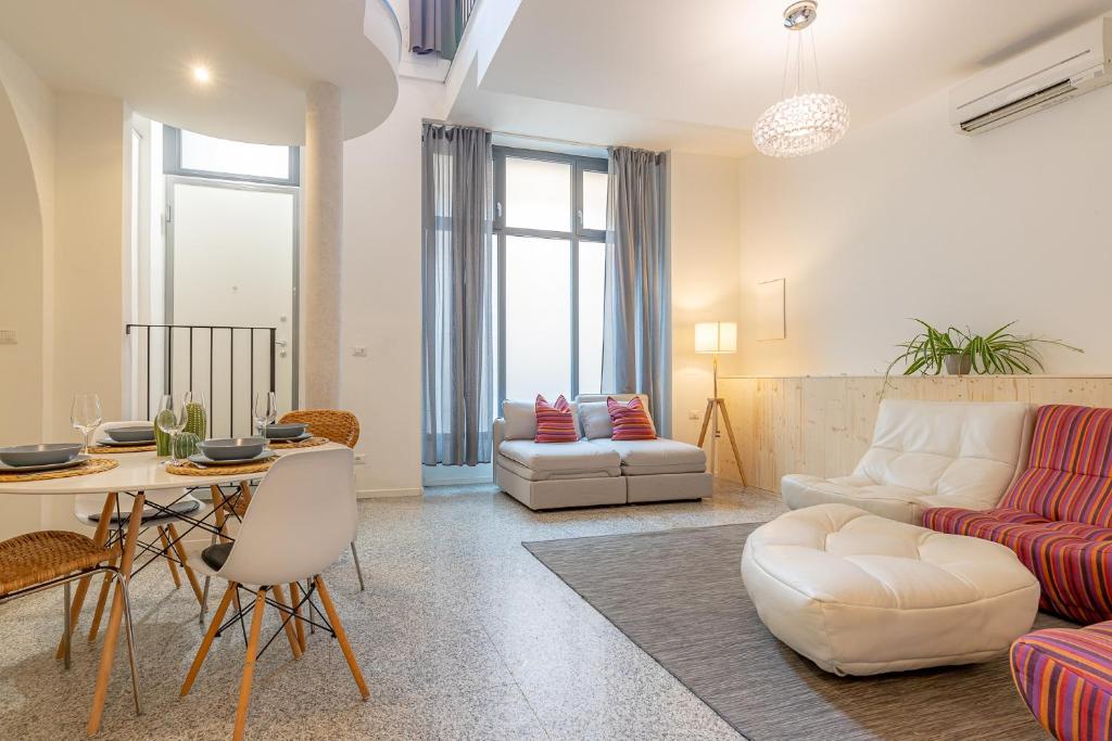 Moderno Loft a due passi dal lago, Torno (aktualisierte Preise für 2025)