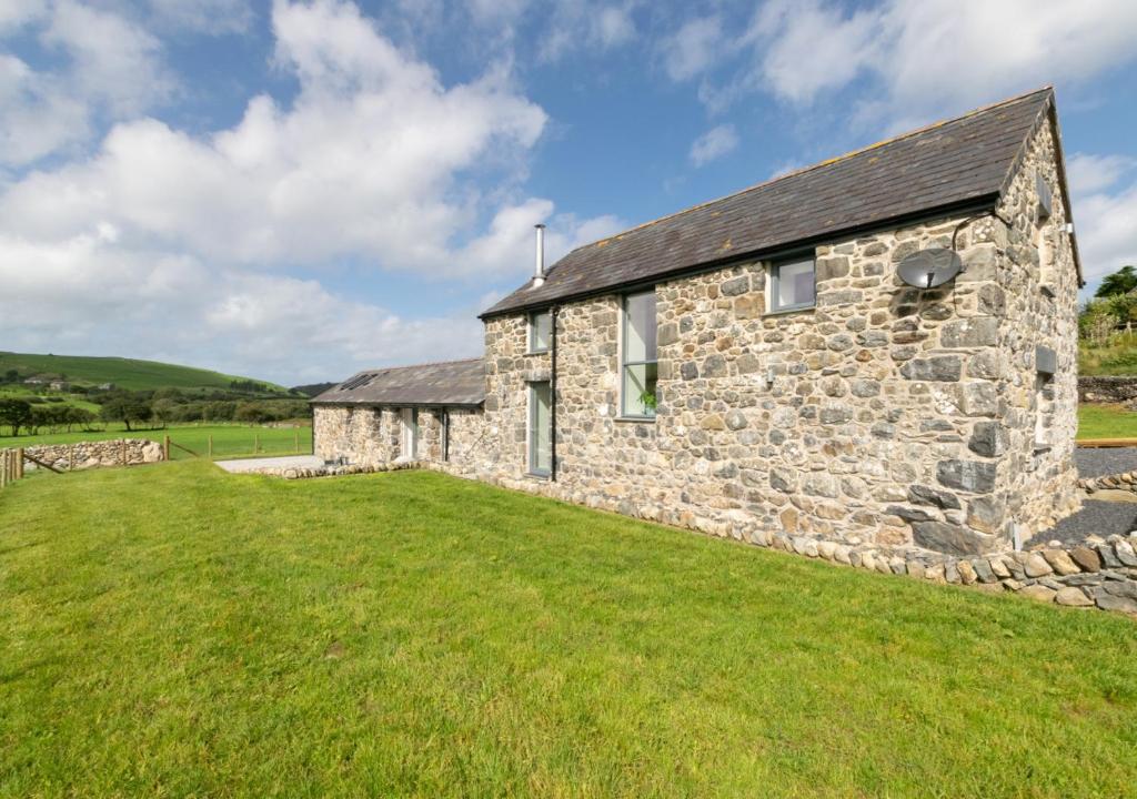 Beudy Bodowen, Llangelynin (updated prices 2025)