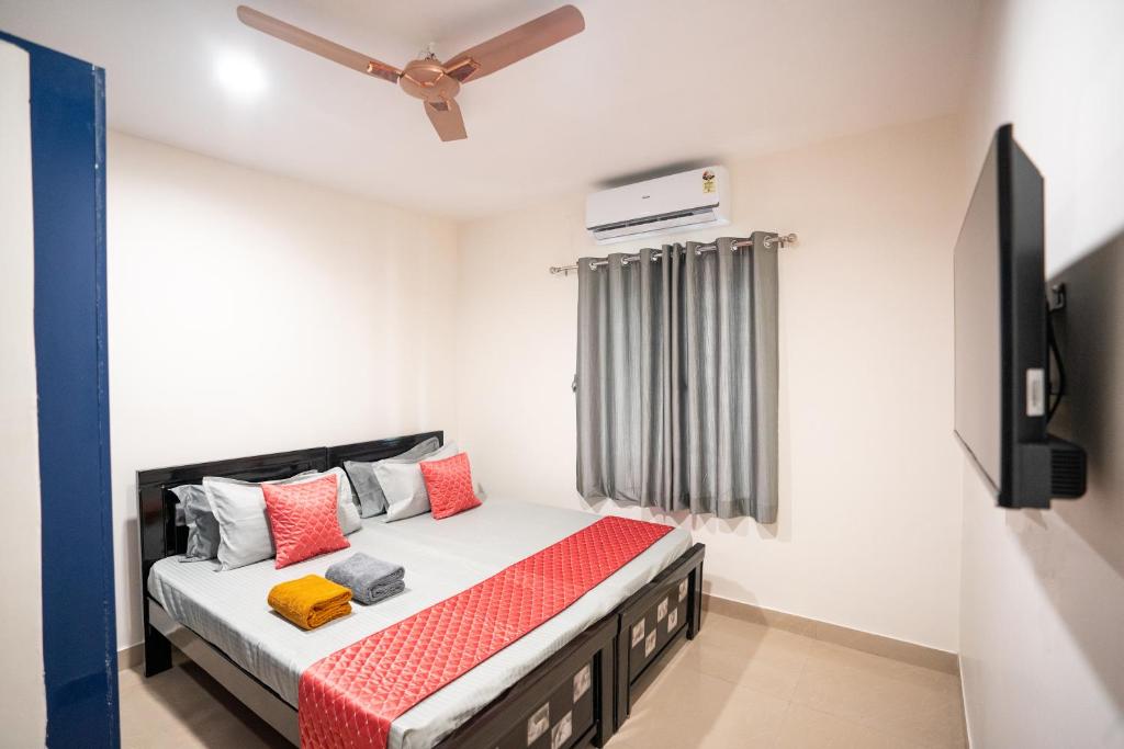 Yellow Bells Signature HITEC City, Hyderabad – Updated 2024 Prices