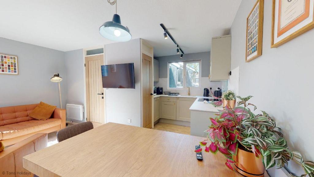 19 Strawberry Hill, Tolroy Manor, Hayle (updated prices 2026)