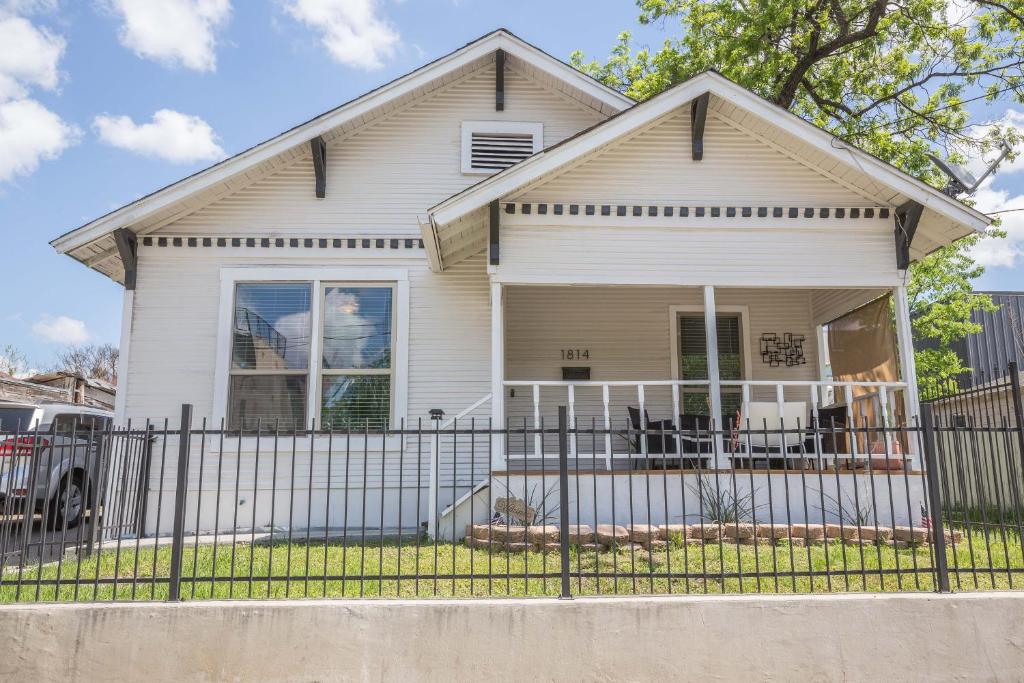 Casa Cima, Dallas (updated prices 2025)