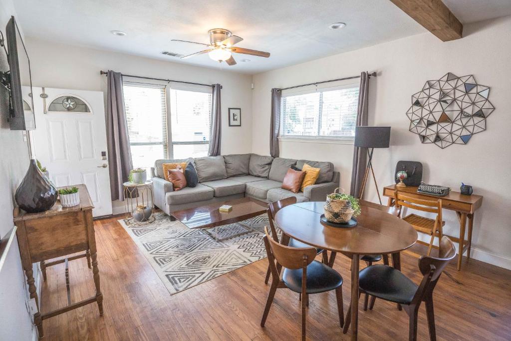 Casa Cima, Dallas (updated prices 2025)