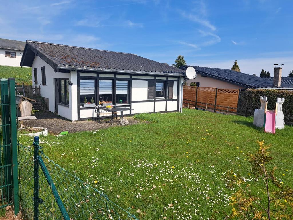 Haus Eifelblick, Gönnersdorf (updated prices 2025)