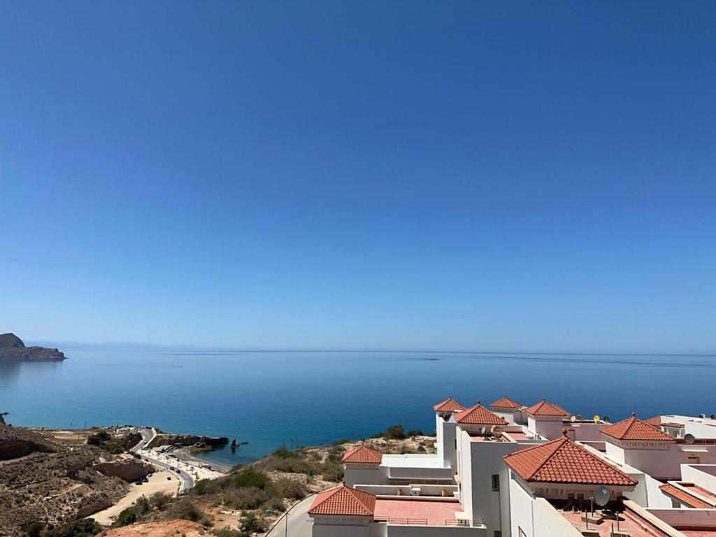 bel appartement équipé et spacieux avec vue magnifique sur mer, Al ...