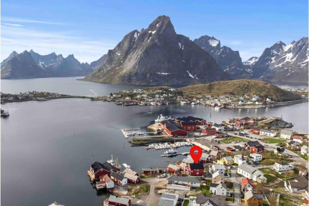 Reine Front View - Mountain & Seaview, Reine – Updated 2023 Prices