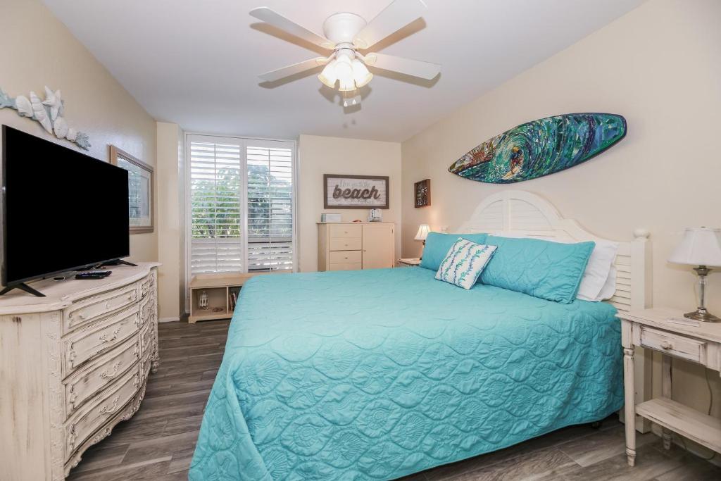 B106 - Tropical Paradise on the Beach, Oceanside (updated prices 2025)