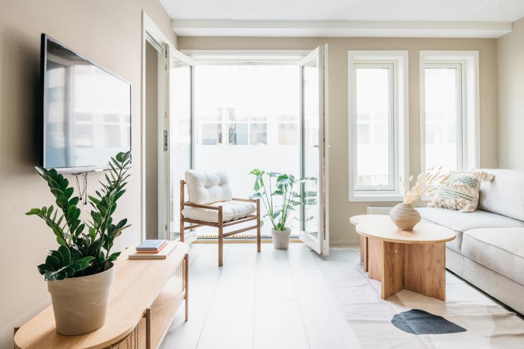 Stay Urban - Scandinavian Comfort with French Balcony, Bergen (updated ...