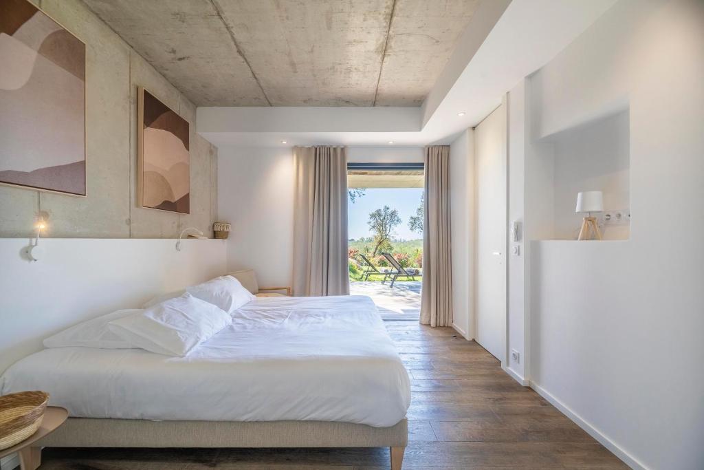 Loua, Sainte-Lucie de Porto-Vecchio (updated prices 2025)