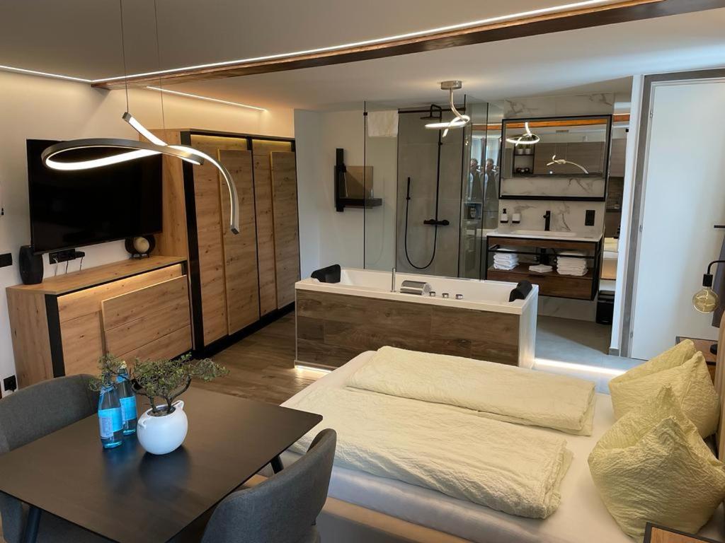 Flow Apartments Trogmann Living - Open Space, Merano (tarifs actualisés ...