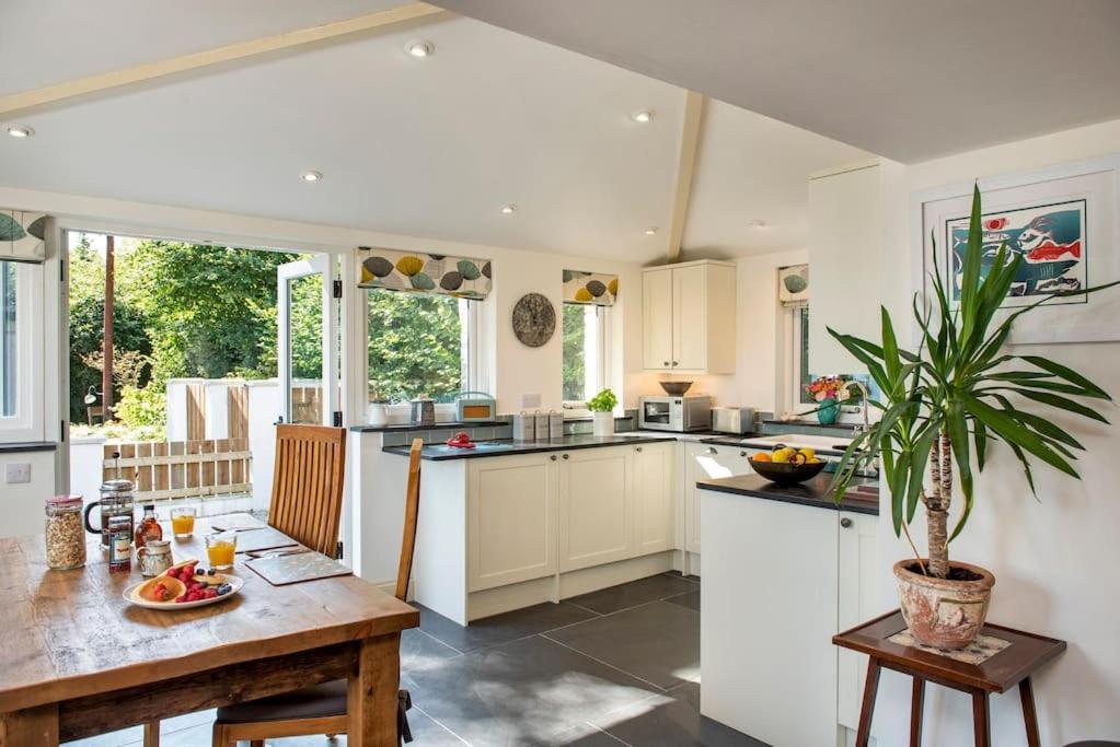 North Beer Cottage, Launceston (updated prices 2025)