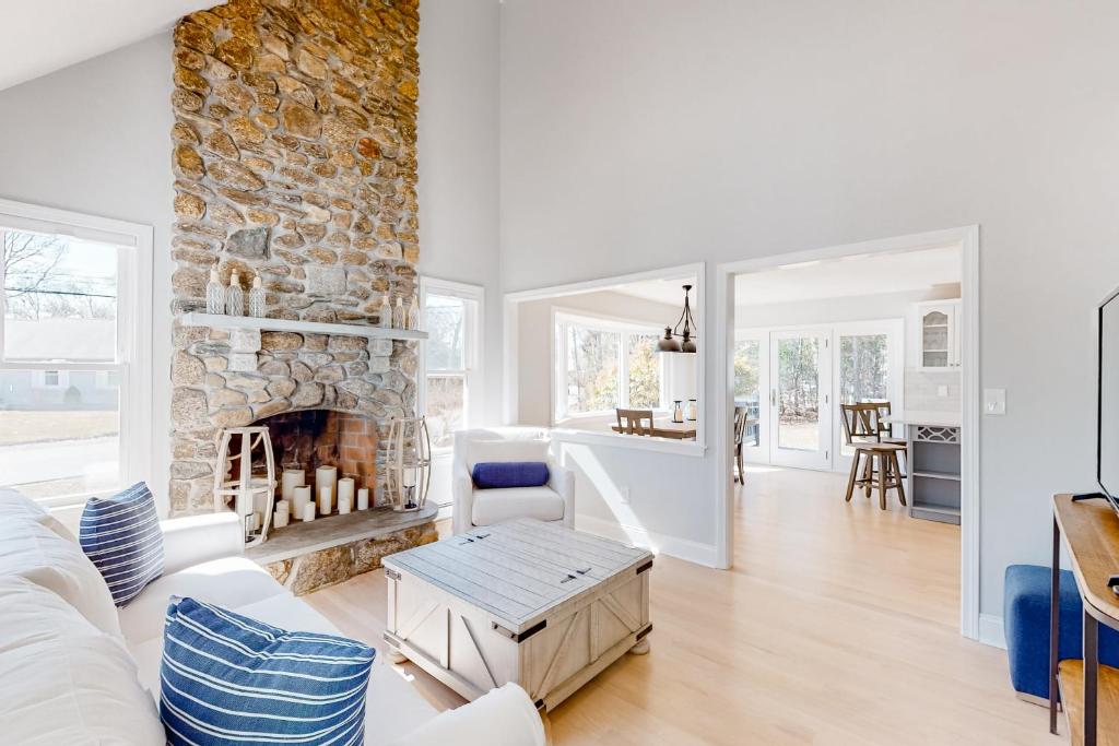 C C Escapes, Mashpee (updated prices 2025)