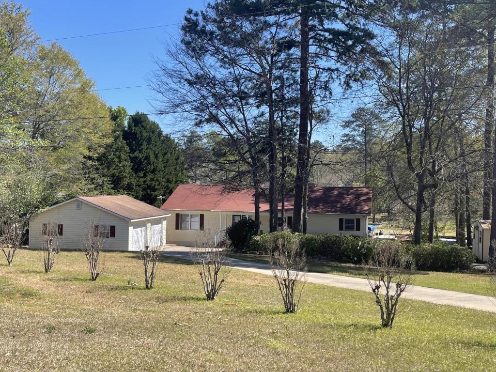 Liv at The Lake - Sinclair, Meriwether (updated prices 2025)