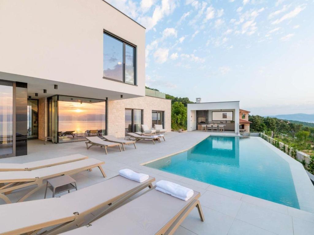 Spectacular Villa in Labin with Sauna, Private Pool, Labin (updated ...