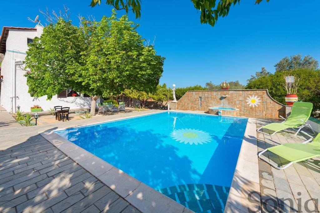 Villa Eucharis-Rhodos Holidays-with swimming pool, Kolymbia ...
