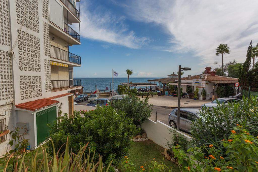Beachfront Calahonda apartment, Mijas (aktualisierte Preise für 2025)
