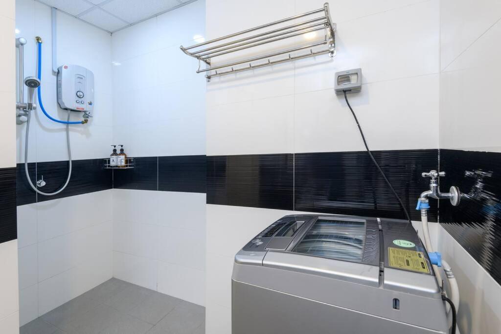 2R2B/Harmony Sunrise/1~8pax/Gurney/Mansion One, George Town (updated ...