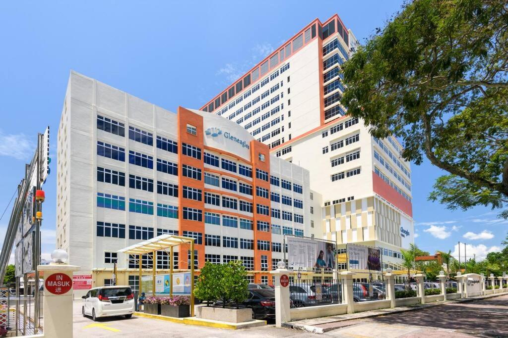 2R2B/Harmony Sunrise/1~8pax/Gurney/Mansion One, George Town (updated ...