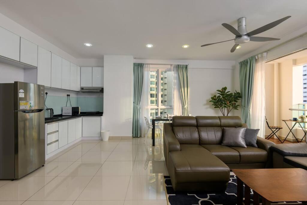 2R2B/Harmony Sunrise/1~8pax/Gurney/Mansion One, George Town (updated ...