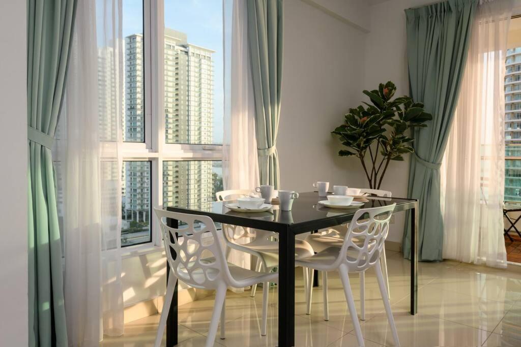 2R2B/Harmony Sunrise/1~8pax/Gurney/Mansion One, George Town (updated ...