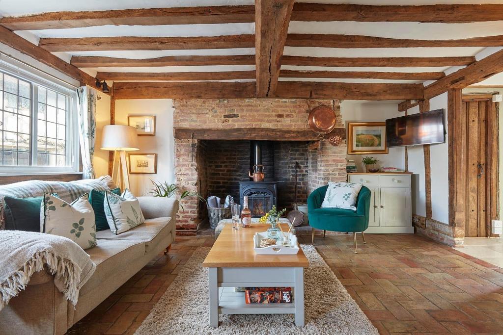 Copper Cottage in Clare, Sudbury (updated prices 2026)