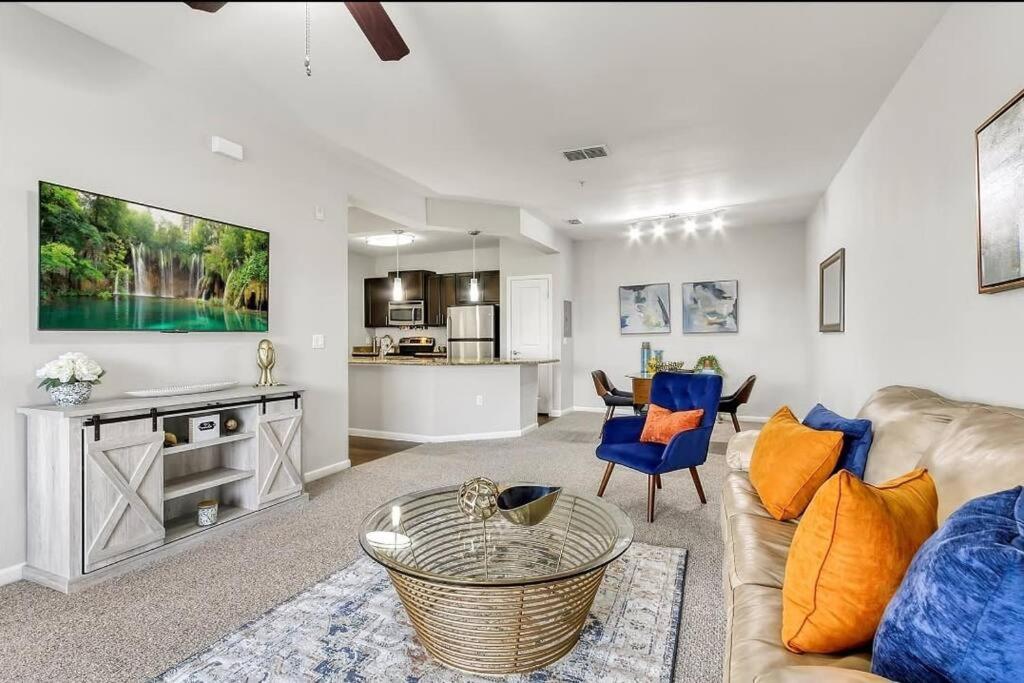 1-Bedroom, Nice, Cozy Apartment with a King Bed!, Orlando (updated ...