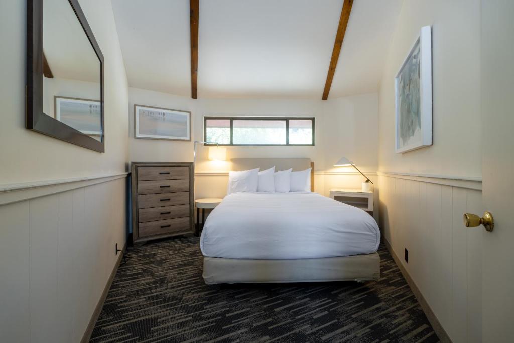 Depe Dene Lakeside Resort, Lake George (updated prices 2025)