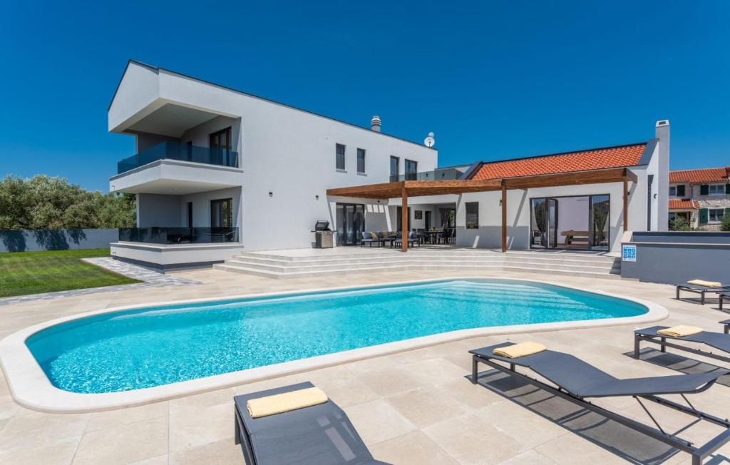 A lovely poolside villa in Krnica ideal for family, Krnica (updated ...
