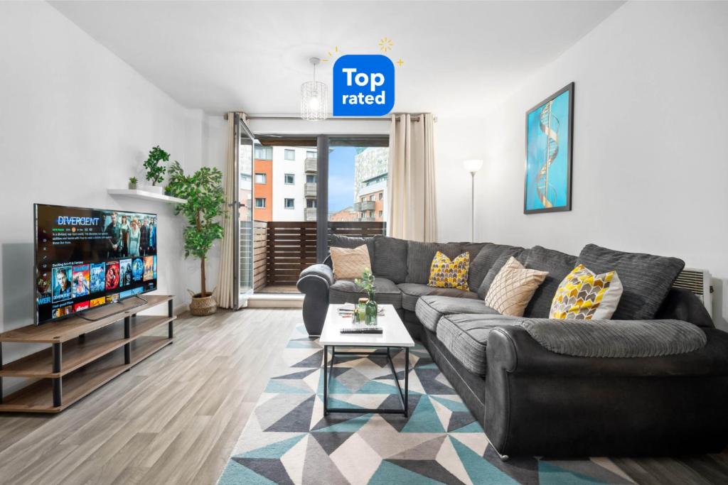 Birmingham City Centre Apartment Balcony & Parking - Birmingham