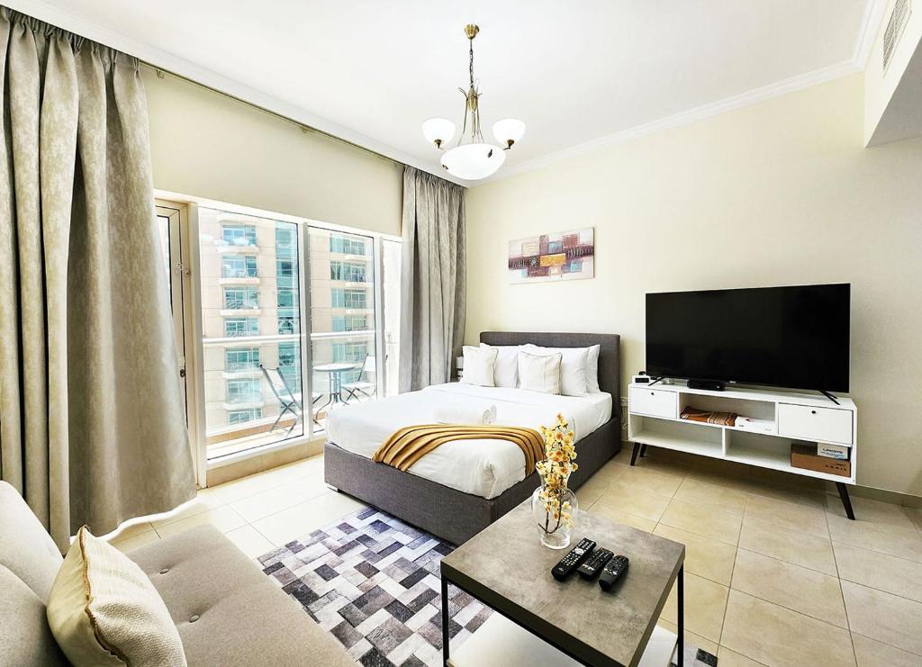 RH- Newly furnished cozy Studio, Near Burj Khalifa, Dubai – Updated 2023 Prices
