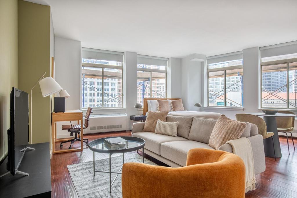 FiDi Studio w Private terrace Doorman NYC-112, New York (aktualisierte ...