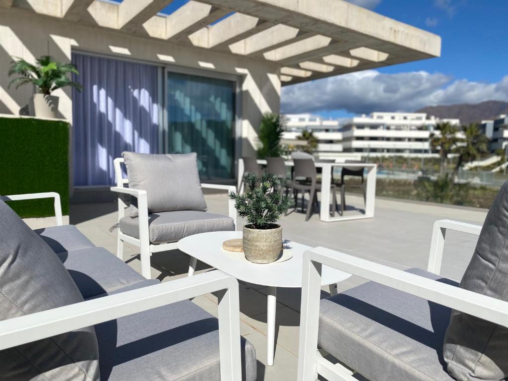 Estepona Penthouse Apartment with 132m2 terrace, Estepona (updated ...