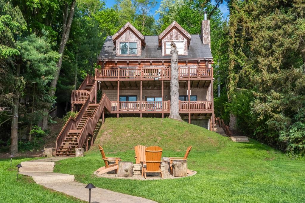 The Treehouse, McHenry (precios actualizados 2024)