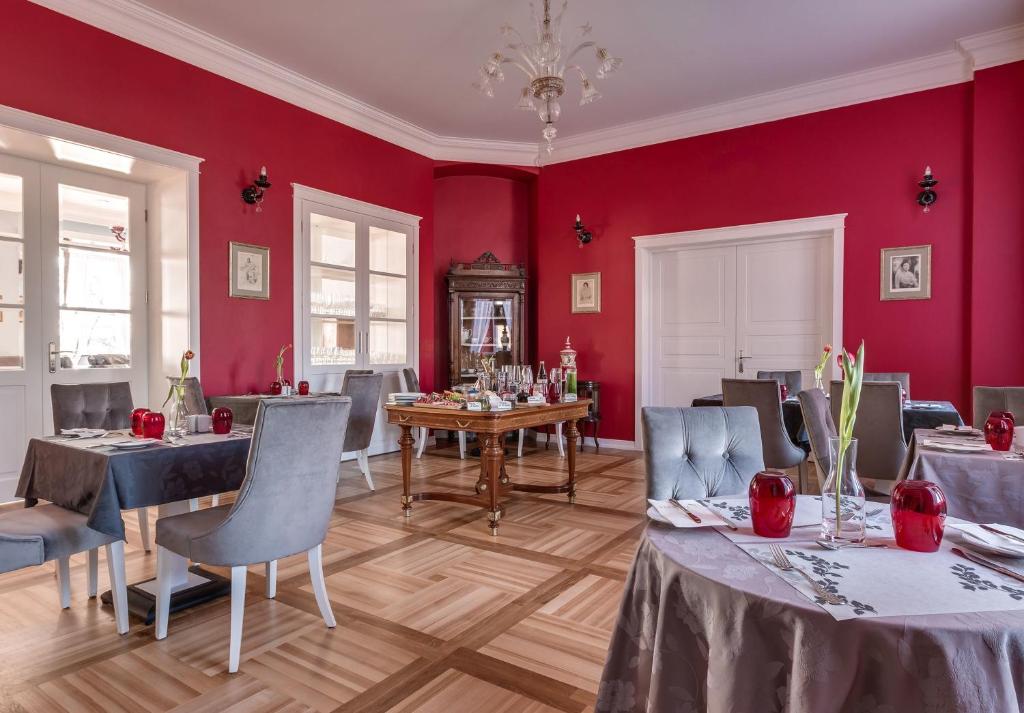 Talaria Resort&Spa, Trojanów (updated prices 2025)