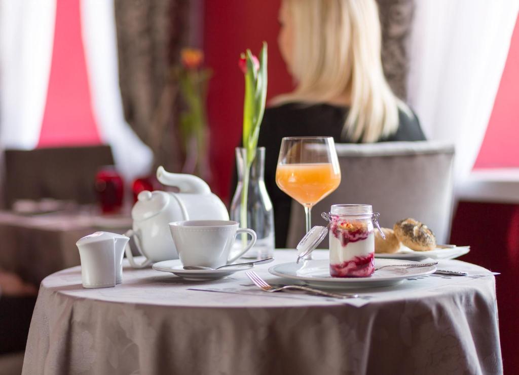 Talaria Resort&Spa, Trojanów (updated prices 2025)