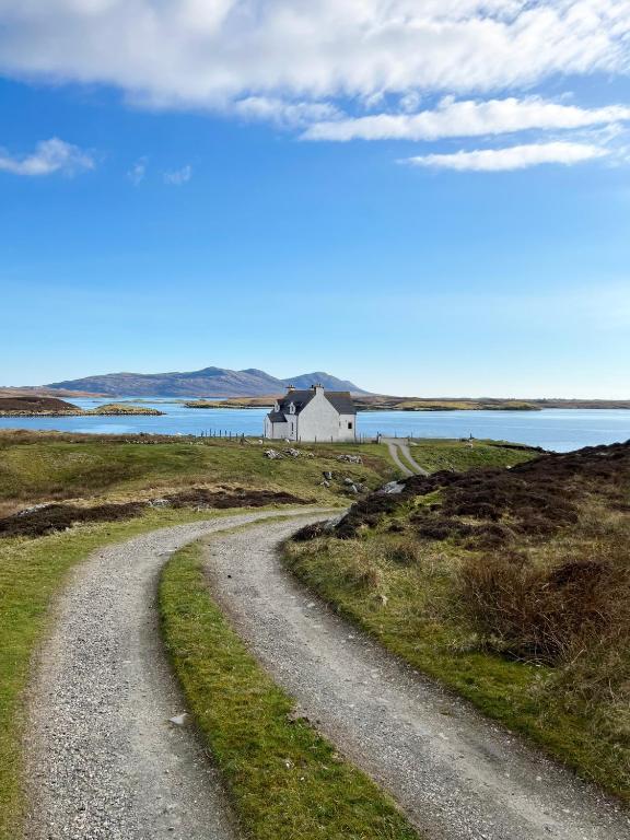 North Lee View, Lochportain, Lochmaddy (updated prices 2025)