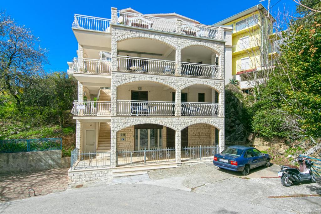 Apartments by the sea Zivogosce - Porat, Makarska - 20820, Igrane ...