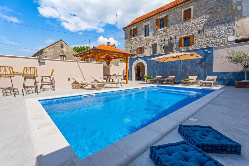 New! Charming Villa Perina with private heated pool, Tugare ...