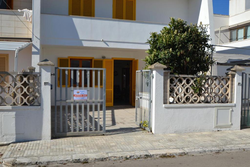 Teoma holiday home with climate and parking for 5 guests, San Foca ...