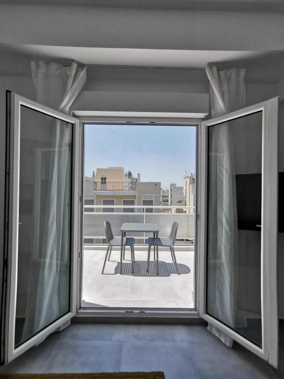 Ikarus, Athens – Updated 2023 Prices