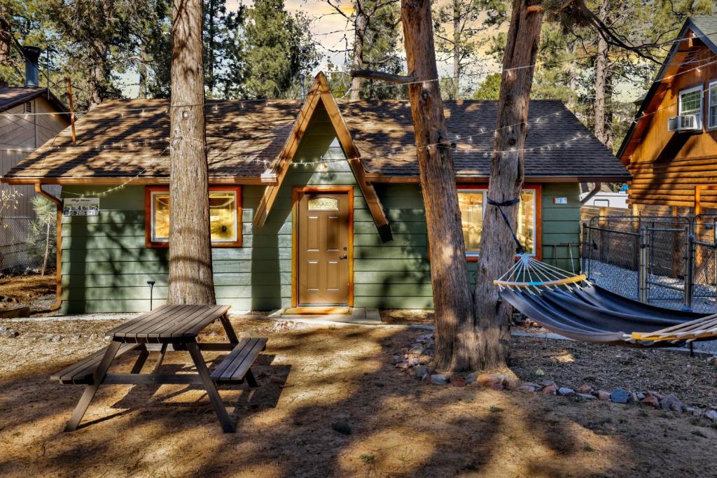 Bear Country Cabin by Big Bear Vacations Ultra Modern Single Level ...