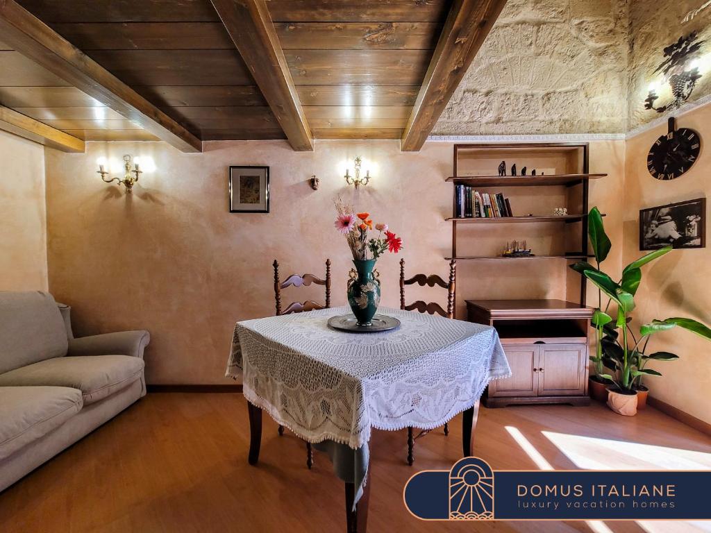 Cozy classical residence in the city center, Bari (updated prices 2026)