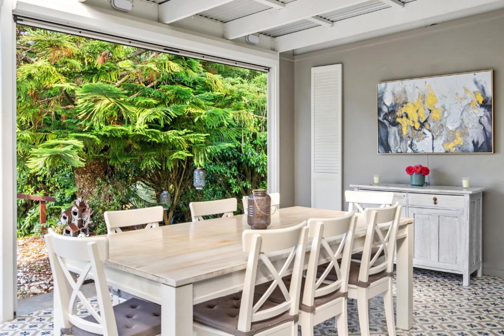 Lush rural retreat, Korumburra (updated prices 2025)